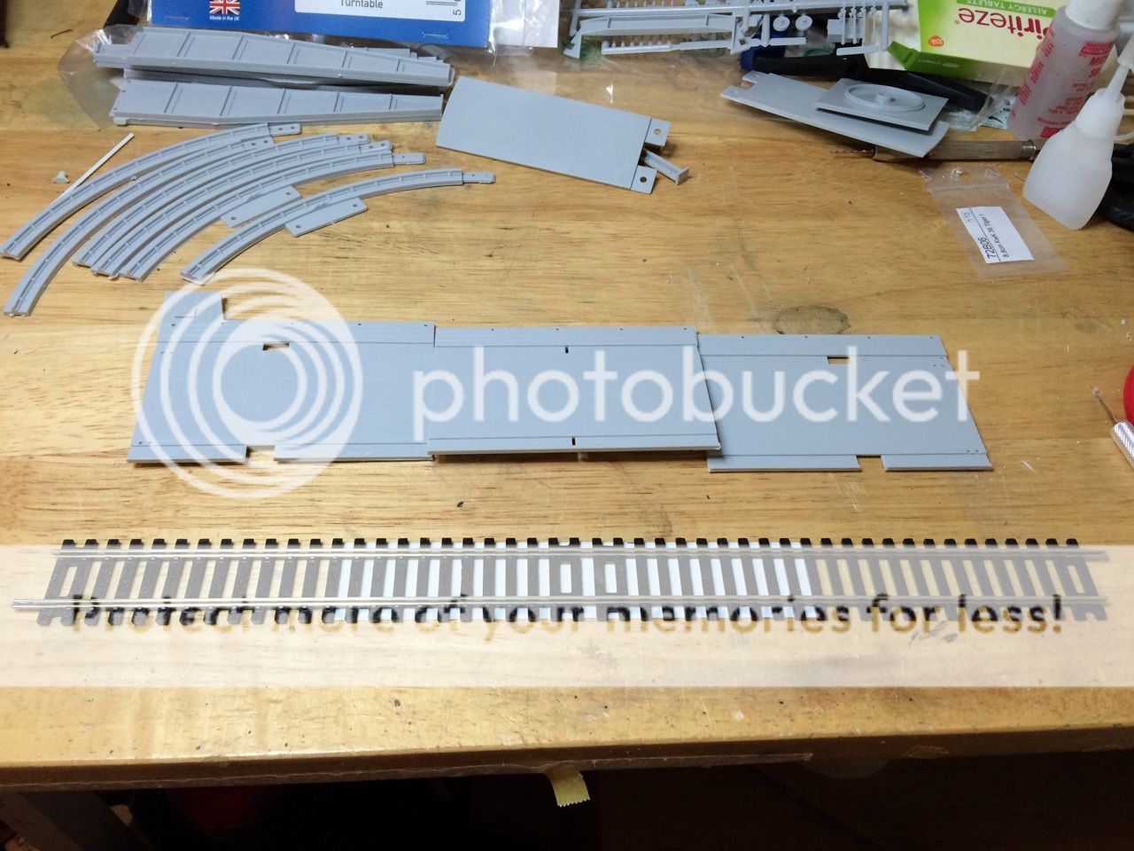 Dapol Turntable - Locos, Trains and Layouts - Britmodeller.com